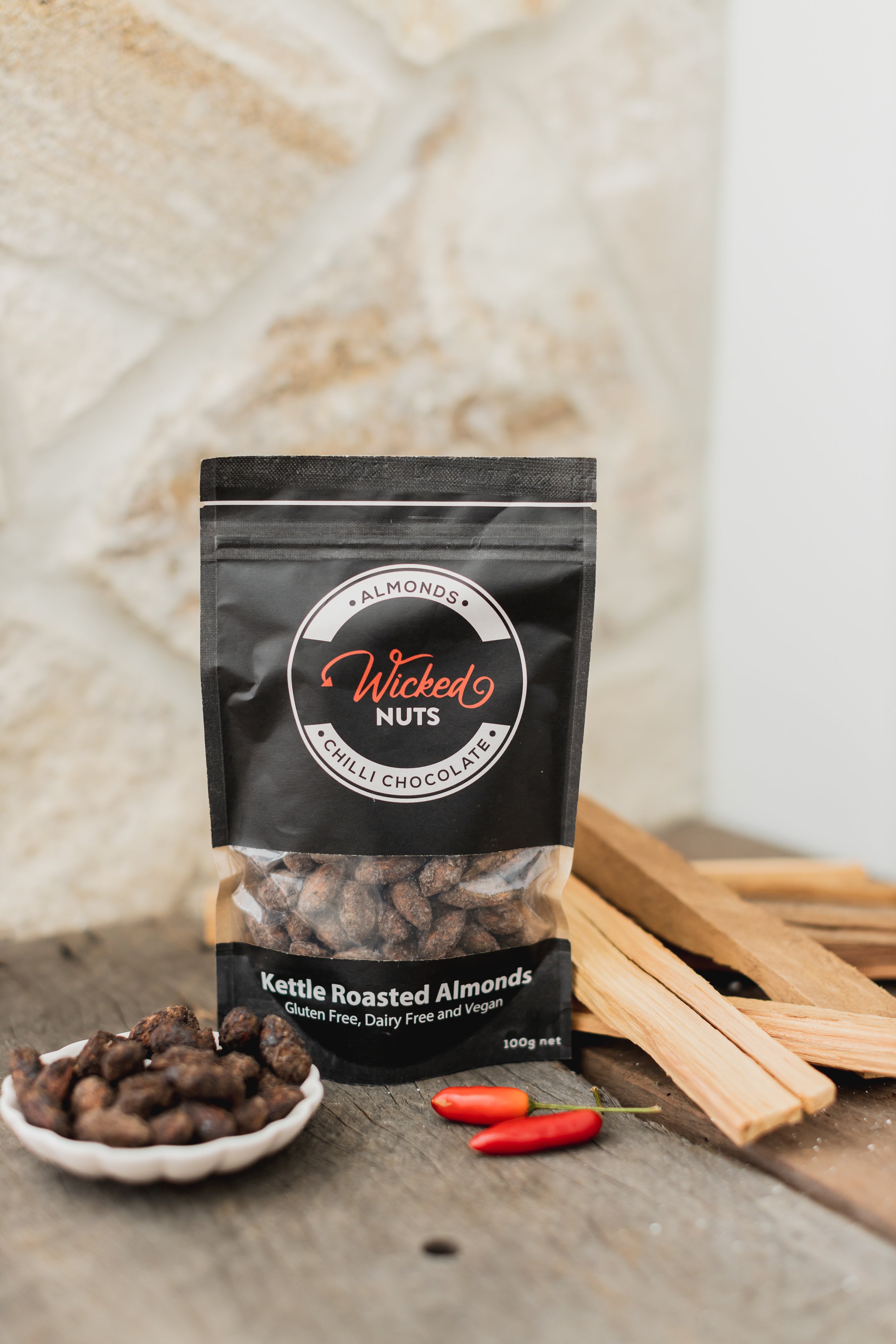 Wicked Nuts Chocolate and Chilli roasted Almonds (100G) – Noosa Gift Co.